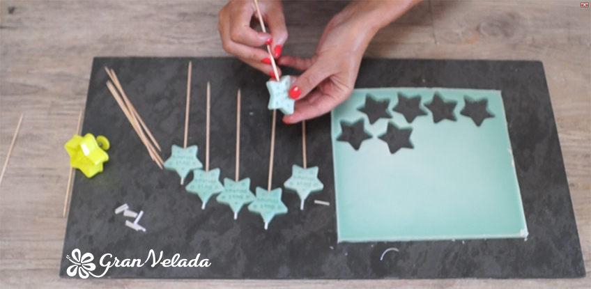 Velas pick caseras, velas divertidas para hacer con niños.
