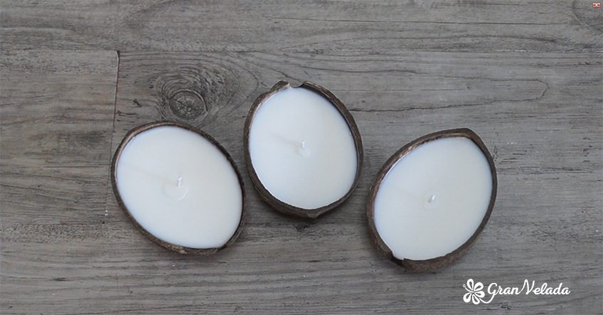 Velas de coco hechas en casa, aroma para tu hogar.